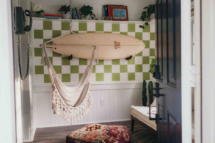 Bohemian Guest House In The Heart Of College Park! - Winter Park, FL