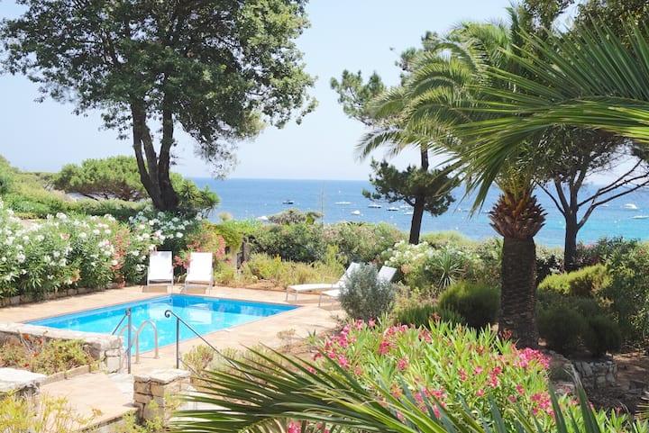 Saint-tropez, Villa Frente Al Mar Con Acceso Directo A La Playa - Ramatuelle
