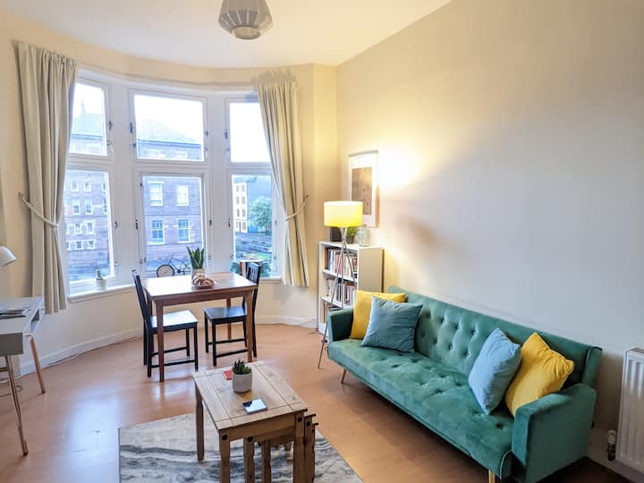 Bright West End Apartment In Superb Location - Glasgow