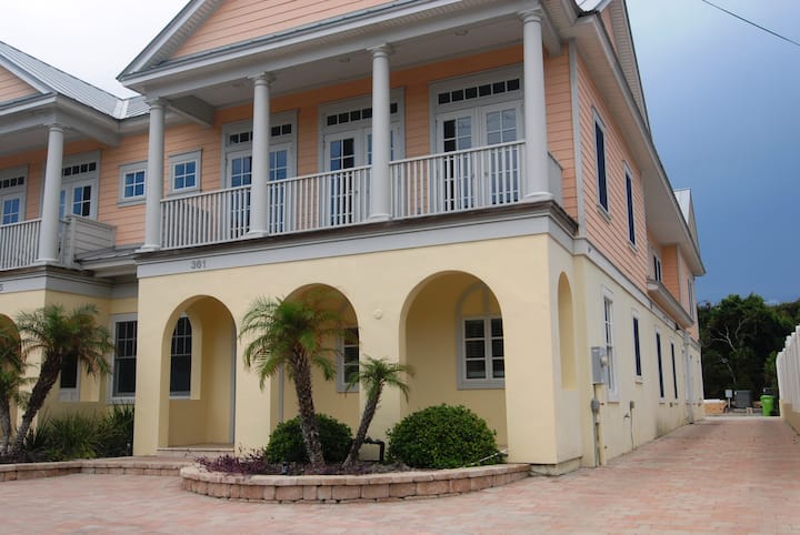 Lr361 Lux Townhome Ocean View & Gourmet Kitchen - Fernandina Beach, FL