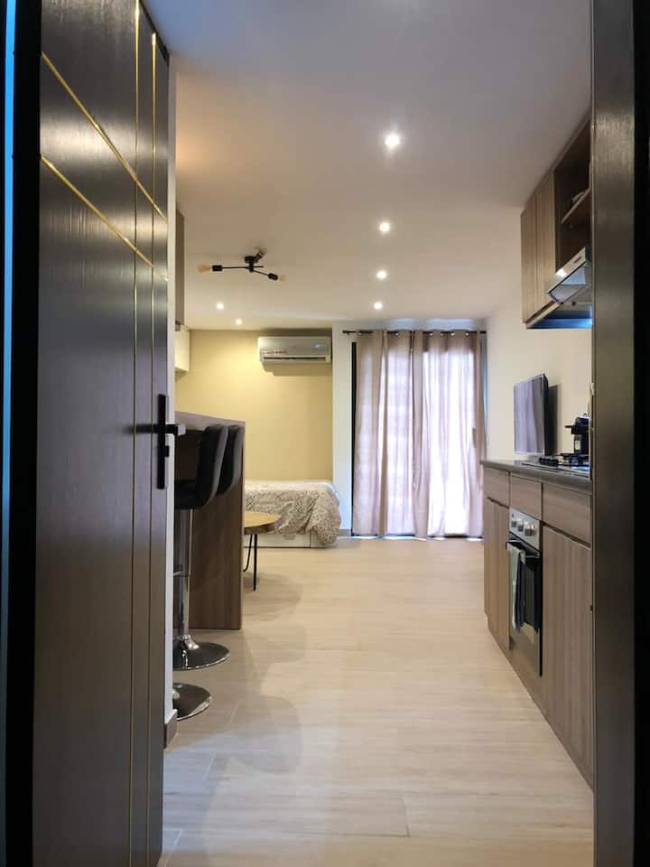 Studio Chaleureux Et Moderne Au Coeur Du Vallon - Côte d'Ivoire