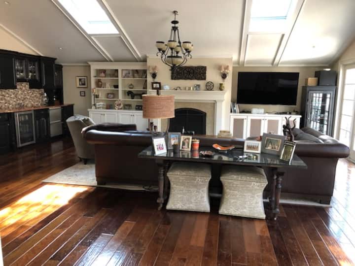 *<*Home In Beautiful Neighborhood*>* - Chatham, NJ