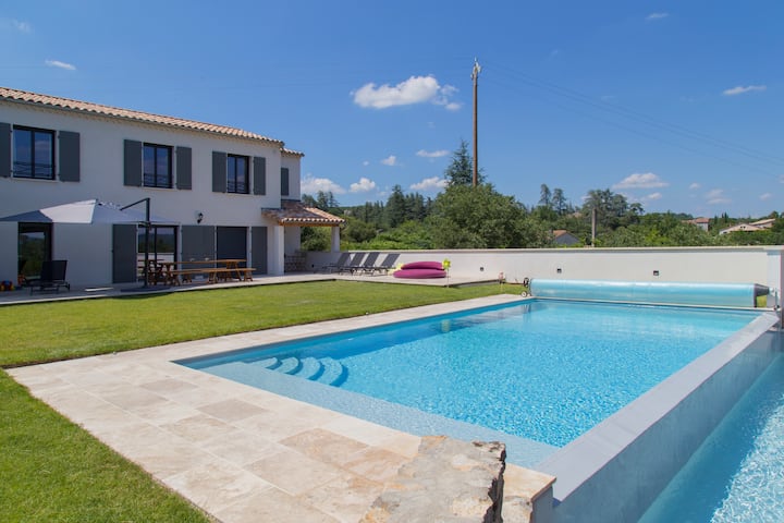 Villa Type Mas Haut De Gamme Avec Piscine - Labeaume