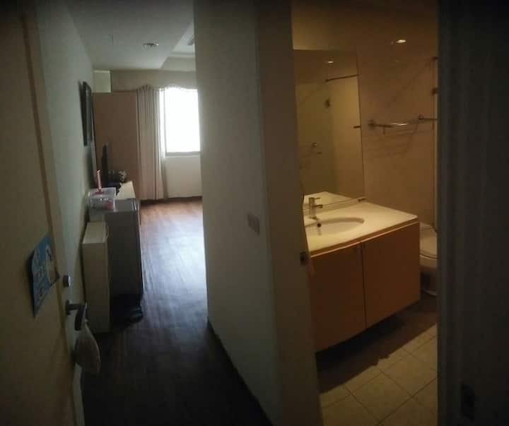 2b，sweet House台中火車站，三井lalaport ，大魯閣新時代百貨，獨衛，單人床雙人床 - Taichung City