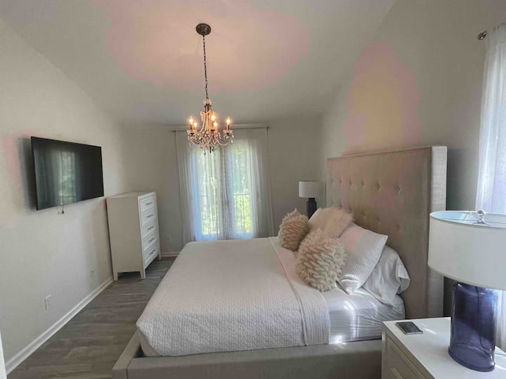 Chic Beachside Condo In Ponte Vedra Beach - Ponte Vedra Beach, FL