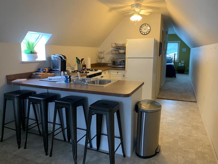 Lakehouse Studio, Convenient, Seconds To Lake - Cheat Lake, WV
