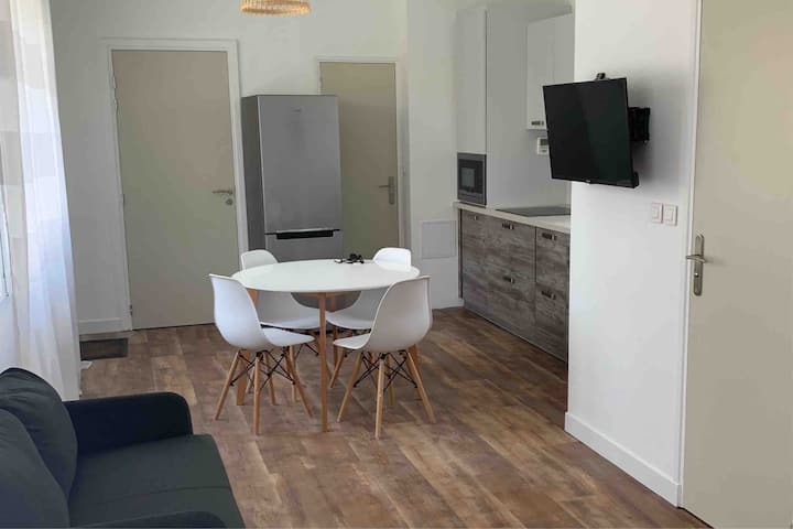 *Royan, Mer À 300 M* Côté Cour - Tout à Pied- - Royan