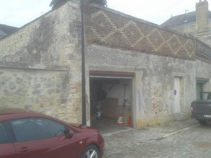 Chambre Avec Garage Fermé - Laon