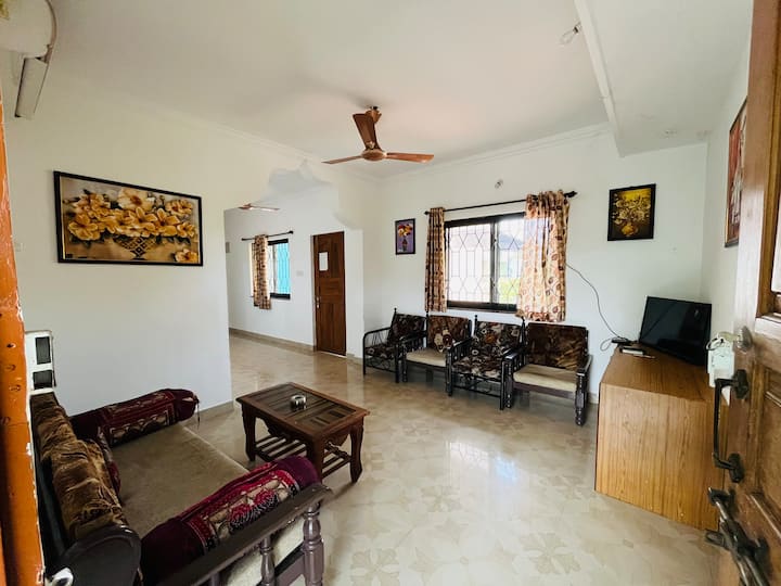 (Floor 3) 3bhk Apartment Close To Calangute Beach - Goa