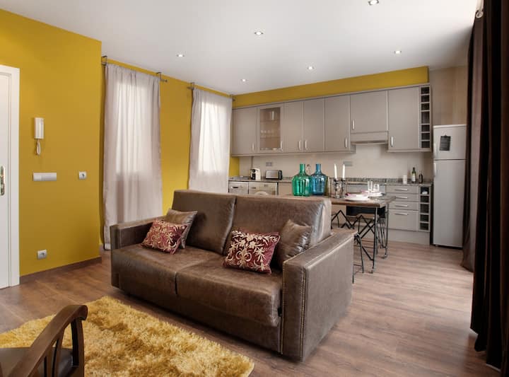 Bertas - Amazing Apartment With Terrace - Barcelona