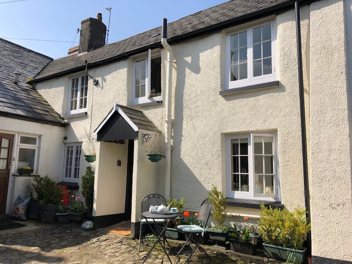 Cobble Cottage, Kilkhampton Village Near Bude - Holsworthy