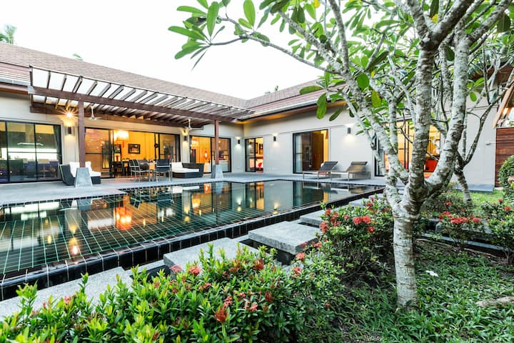 Pool Villa With Games, Perfect For Families - Phuket