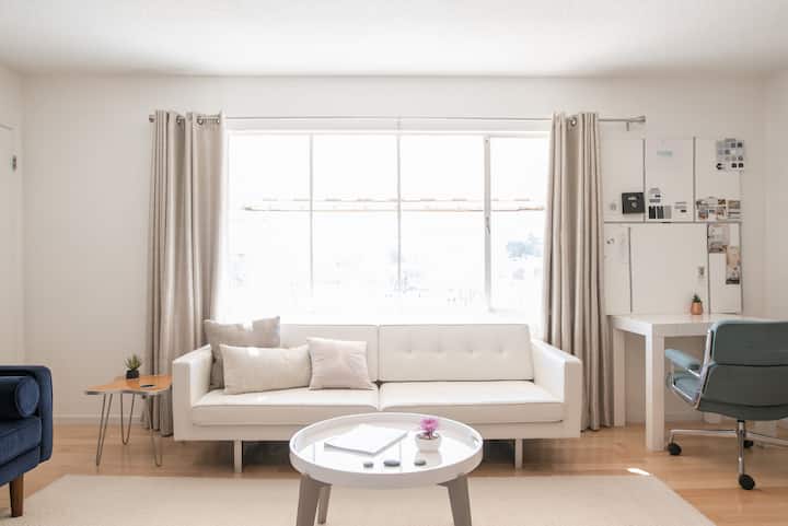 Downtown 2 Bdrm. Apt. Walk & Bike Everywhere - Las Vegas, NV