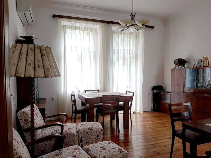 Nostalgic Appartment In A 19th Century Town House - Plovdiv