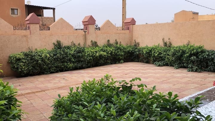 Private Room W/ Shared Bathroom - Niger