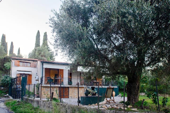Ipsos Traditional House - Kassiopi