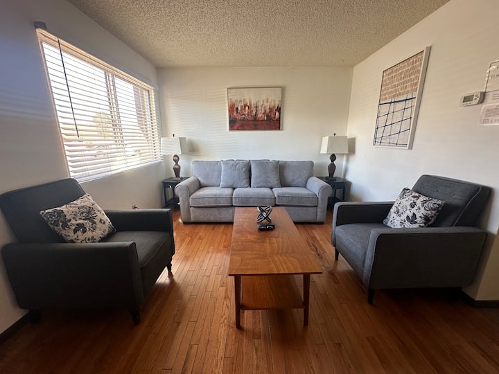 2 Story 2 Bedroom Townhome With An Ev Charger - Lake Powell