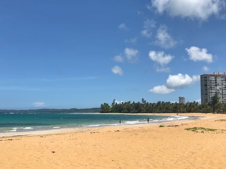 Renovated Beach Front, 3bdrm Apt! - Luquillo
