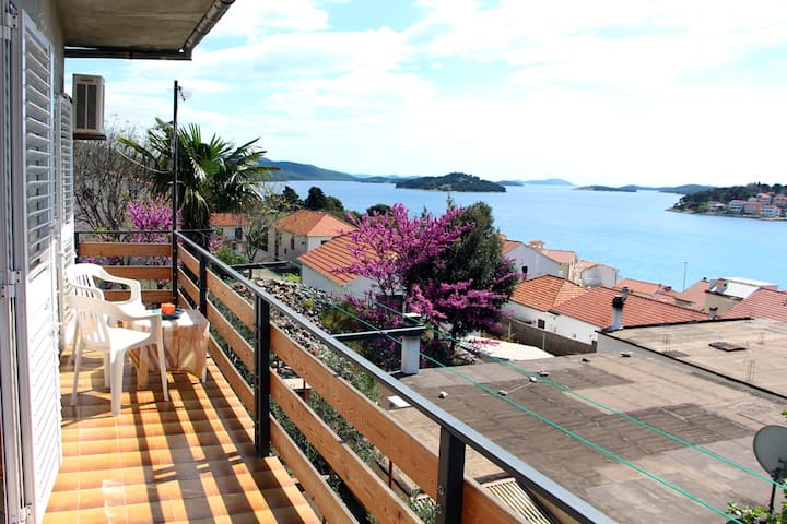 Seaview Apartment In Tisno Near The Bridge - Tisno