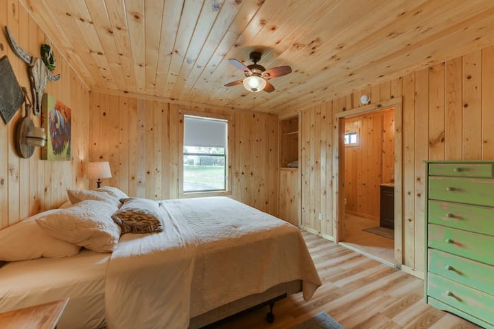 Kickapoo At Utopia River Retreat - Utopia, TX