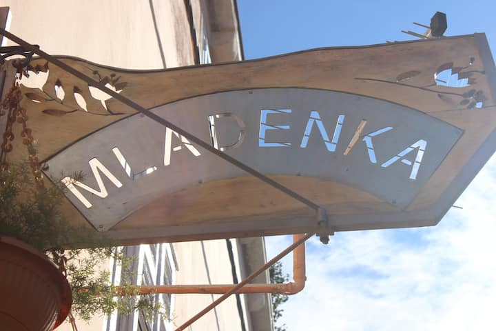 Apartment Mladenka - 科爾丘拉島