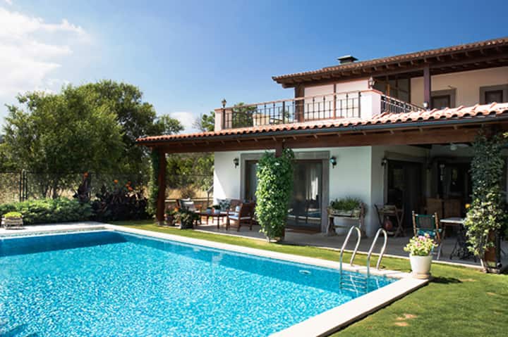 4 Bedroomed Villa In Bodrum Yalikavak - Yalıkavak