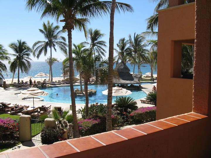 Beachfront San Jose Del Cabo Condo - San José del Cabo