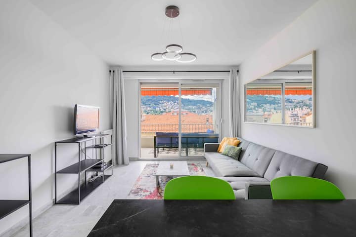 Design Flat In The Heart Of Nice - Nice