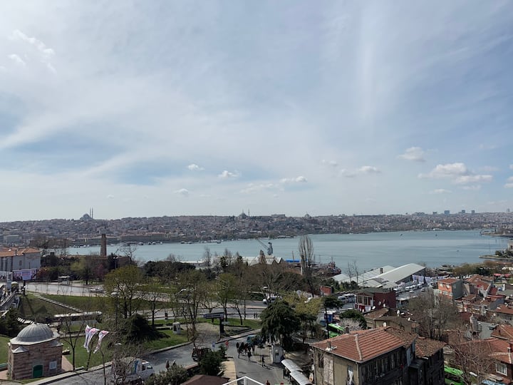 Golden Horn Sea View 15 Meters To ŞIşhane Metro - İstanbul