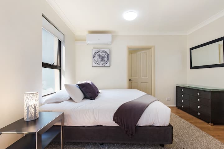 Sydney Holiday Rentals & Homes - New South Wales, Australia | Airbnb