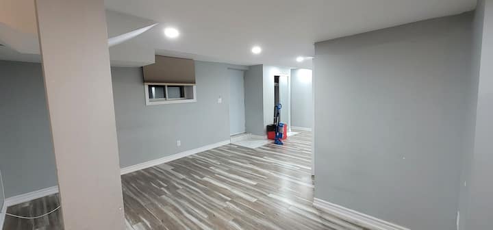 Lovely 2 Bedroom Rental Basement (Empty) - Georgetown, ON, Canada