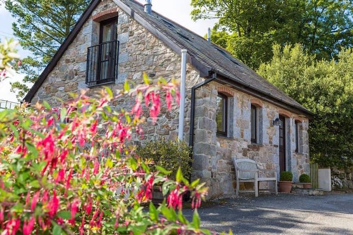 Menhay Cottage, Higher Polgrain Cottages, St. Wenn - Wadebridge