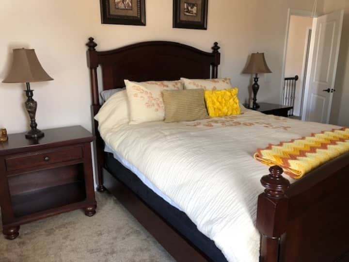Kenna's Kreative Kitchen And Roost - Easley, SC
