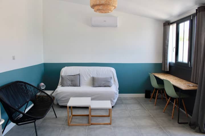 Studio Calme Et Lumineux Avec Grande Terrasse - Avignon