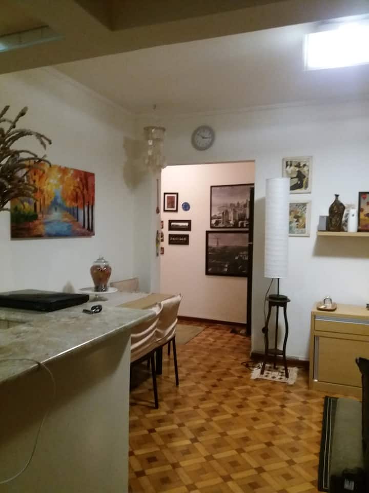 Há 50 Passos Da Praia, Perto De Tudo E Muito Mais - Santos