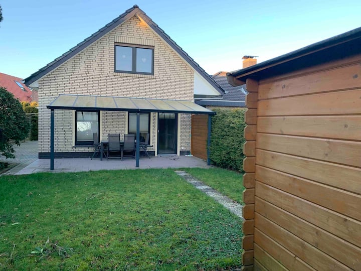Gemütliche Und Moderne Wohnung Mit Garten - Papenburg