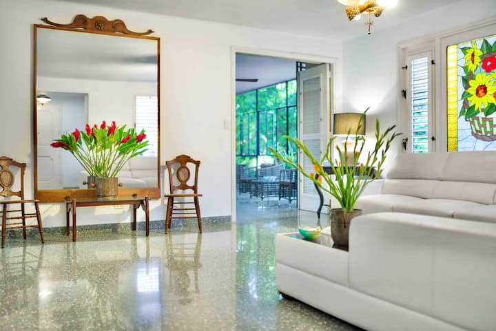 Mariana's Brand New,  Ideal For Long Time Rent - Havana