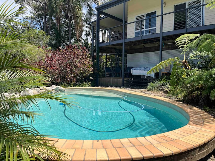 Spacious Family Beach Home In Buderim - Caloundra