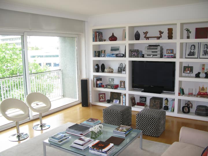 Central Lisbon Modern Flat - Oeiras