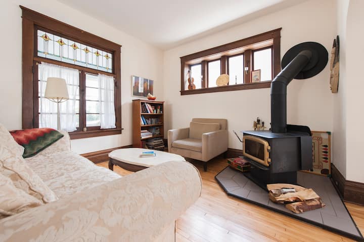 3 Bedrooms In Linden Hills - Minneapolis, MN