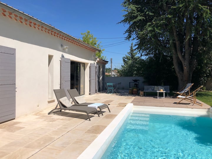 Villa Climatisée Avec Piscine Et Jardin - Villeneuve-lès-Avignon
