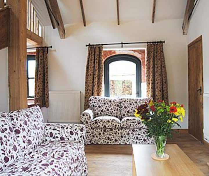 Tetchill Vacation Rentals & Homes - England, United Kingdom | Airbnb