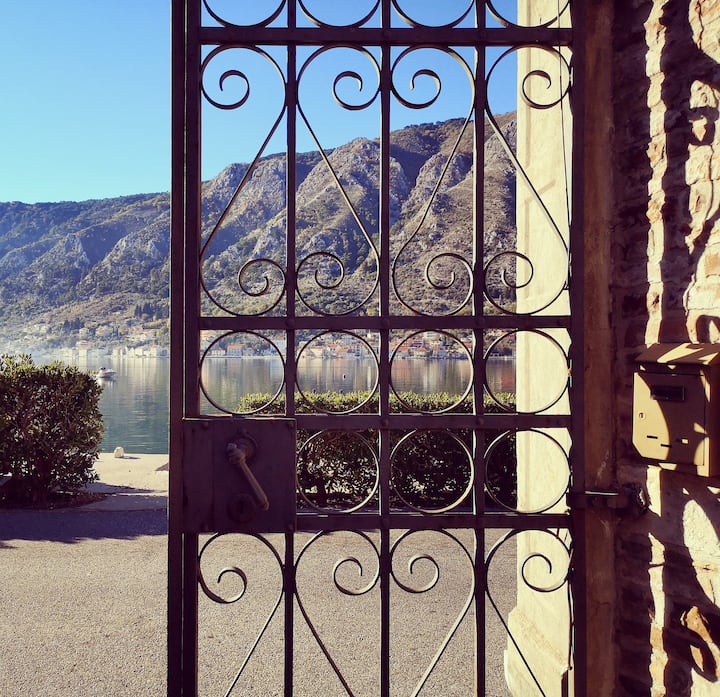 Apartment On The Coast - Lebic - Kotor