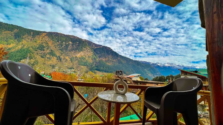 Cheerful Room /Manali With Balcony & Parking - Manali