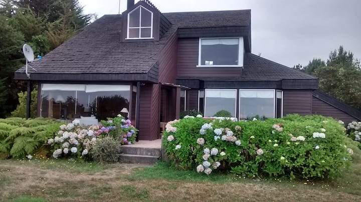 Casa Junto Al Lago Llanquihue Con Playa. - Puerto Varas