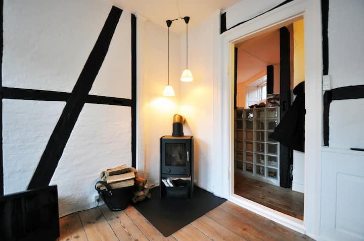 Charming & Historic Building In The Heart Of Cph! - Copenhagen