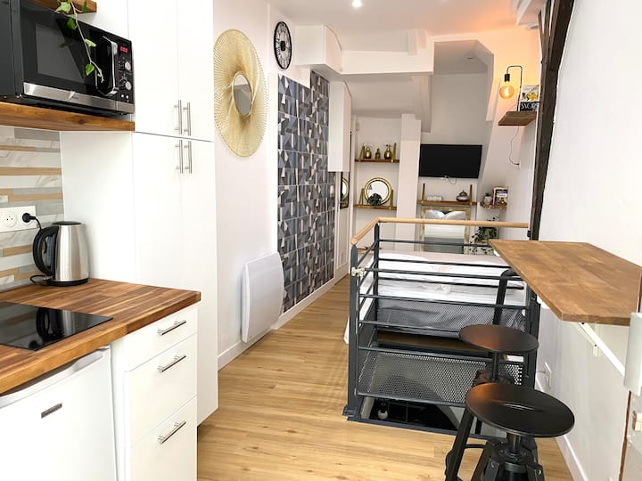 Paris Superbe Studio Quartier Porte Saint Martin. - Paris
