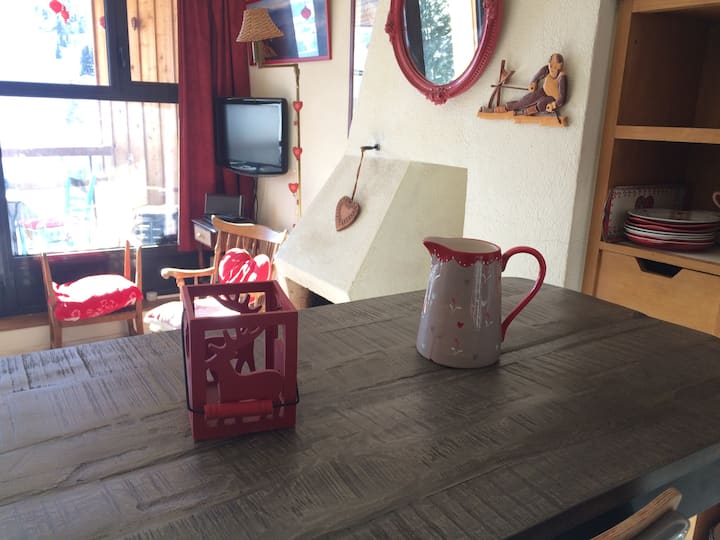 Avoriaz …Studio De Charme Avec Vue Sur Les Pistes - Châtel