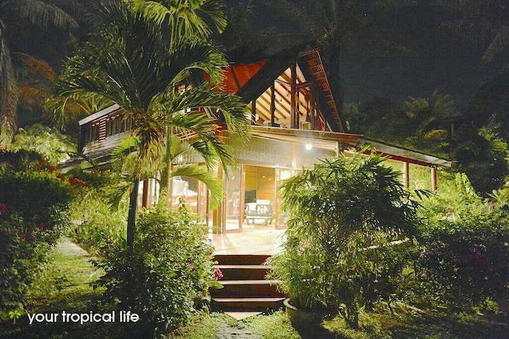 Beach Front Tropicana Villa With Garden - Ko Samui