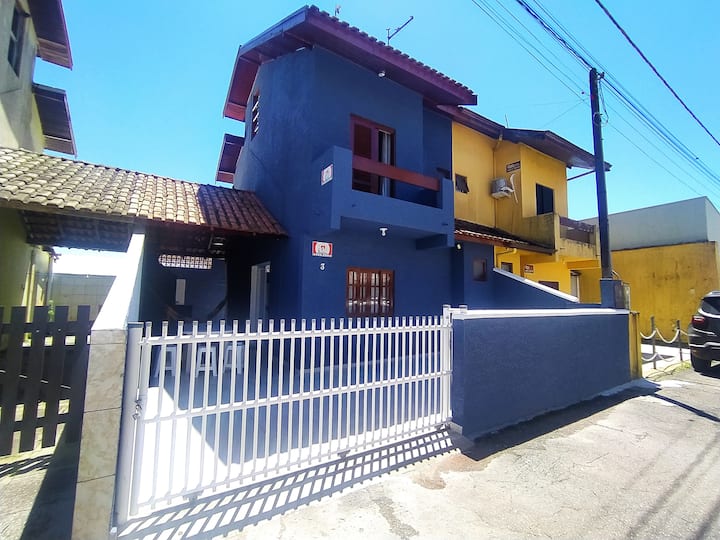 Casa Pertinho Do Mar Em Matinhos - Matinhos